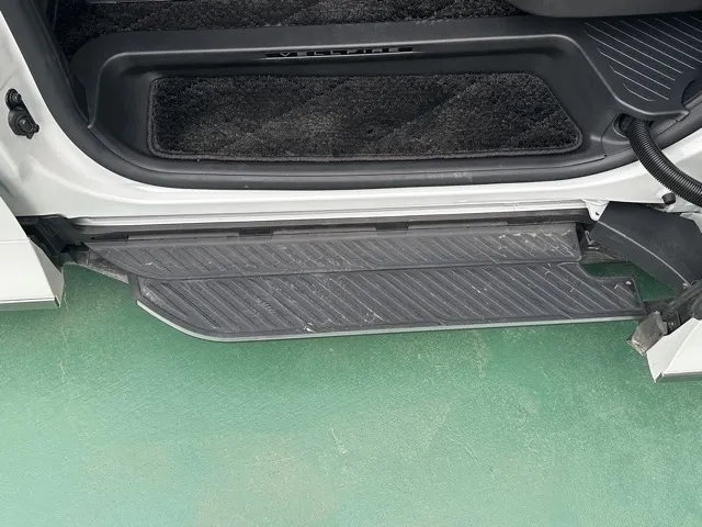 ヴェルファイアハイブリッド Z プレミア 4WD トヨタ 中古車は静岡県 松下モータース 質感高いデザイン！ [NO:22648]